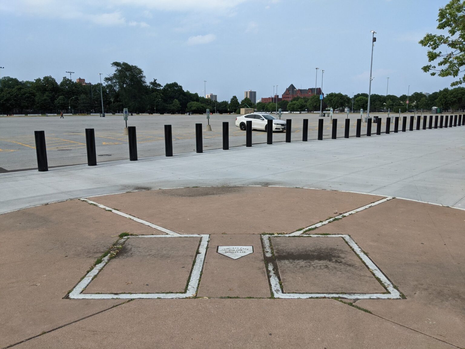 BEST Guaranteed Rate Field Parking (Chicago White Sox) - The Ballpark Guide